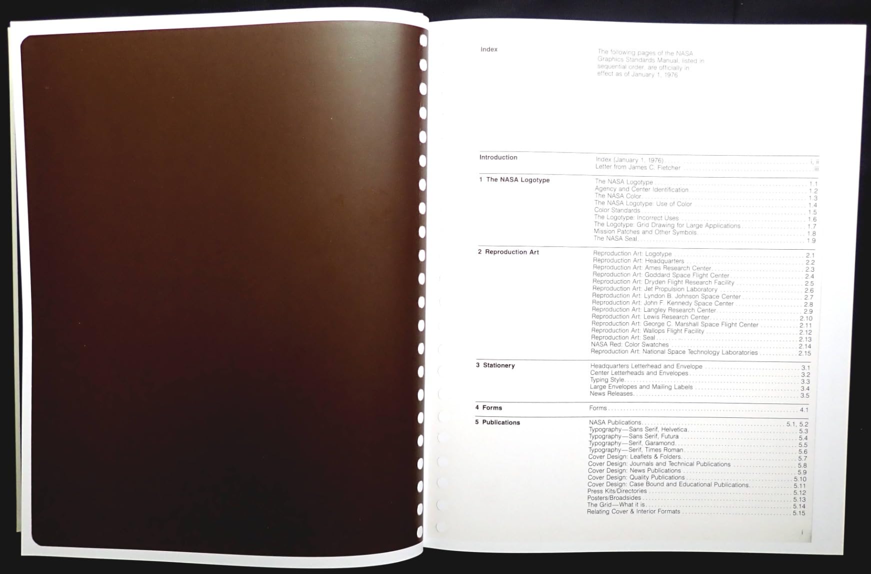 NASA Graphics Standards Manual: Amazon.co.uk: Reed, Jesse, Smyth ...