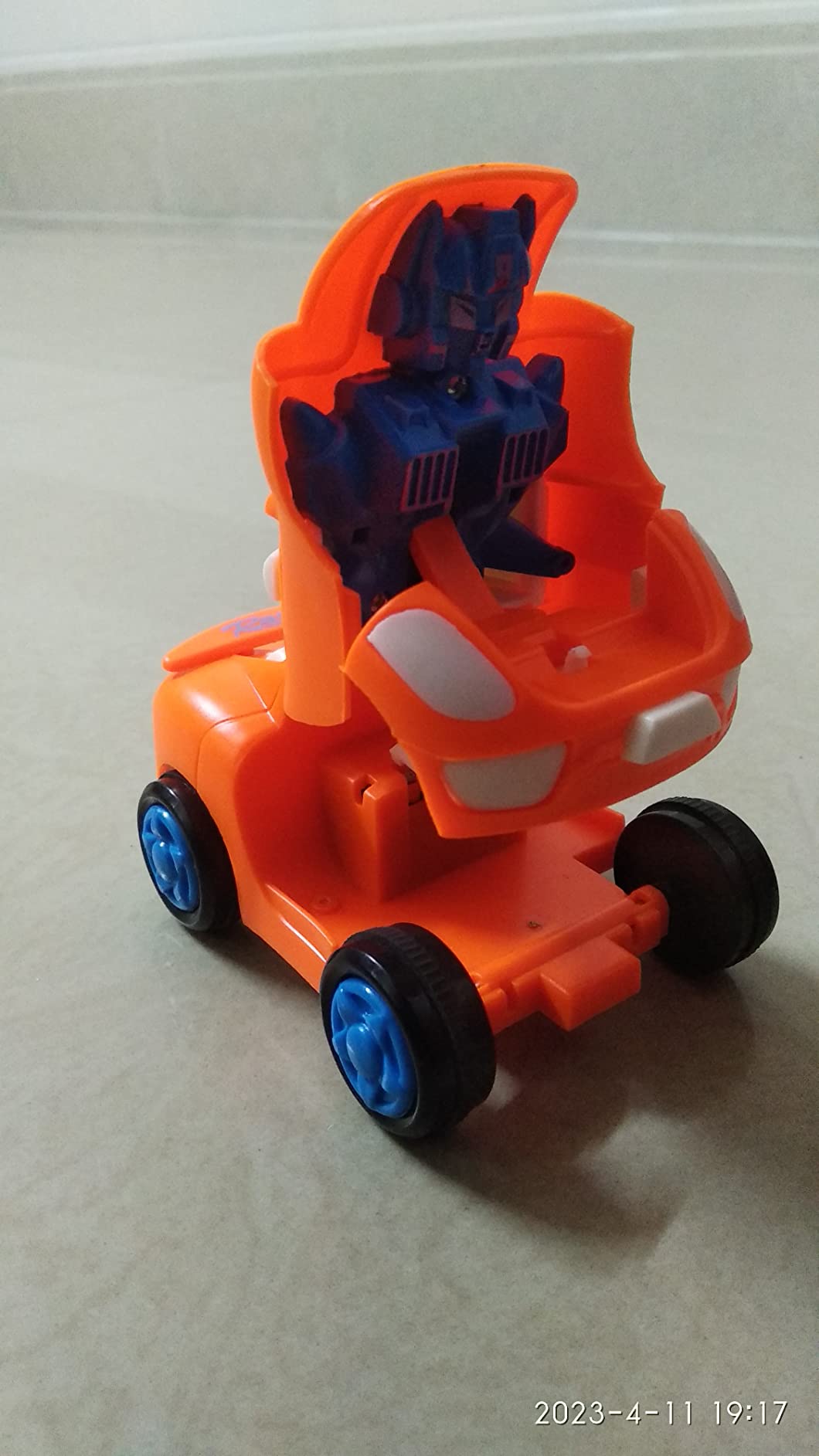 Cable World® Unbreakable Robot car Revolving Racing Car, Car for Kids ...