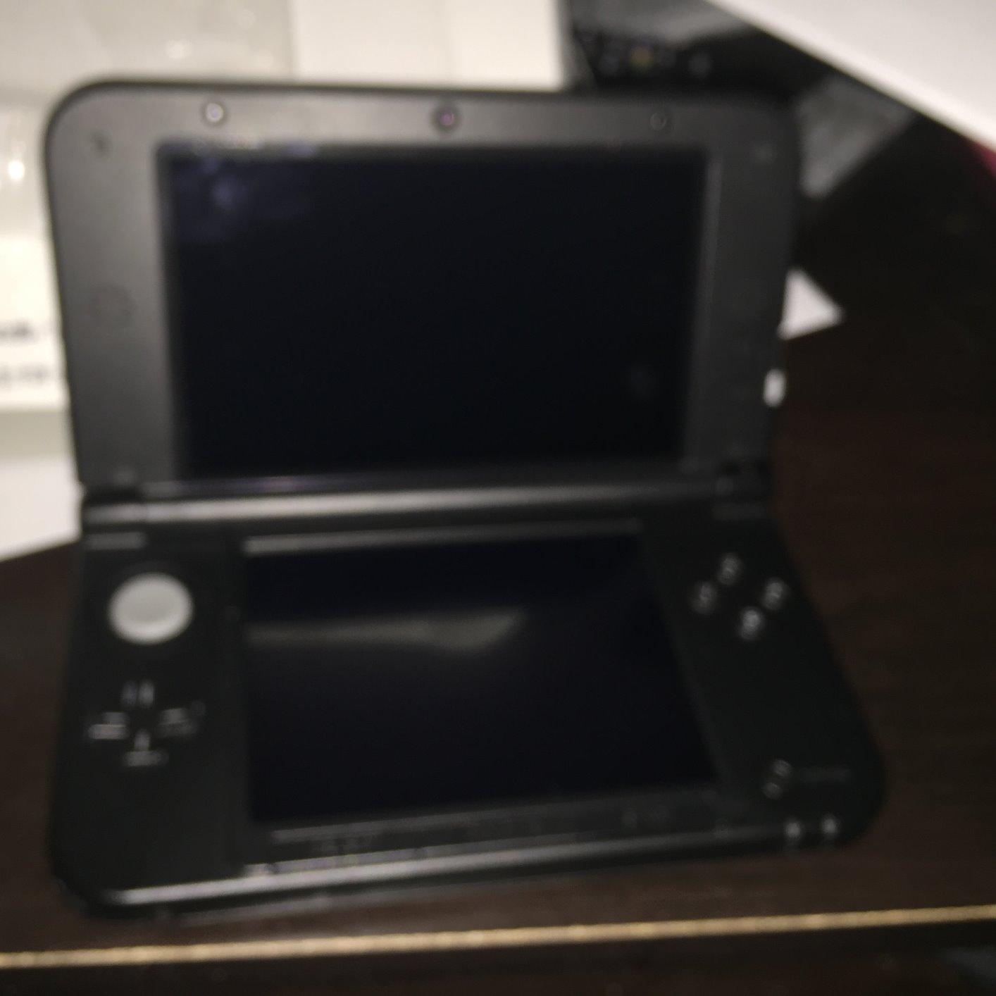 Amazon.com: New Nintendo 3DS XL - Black (Renewed) : Video Games