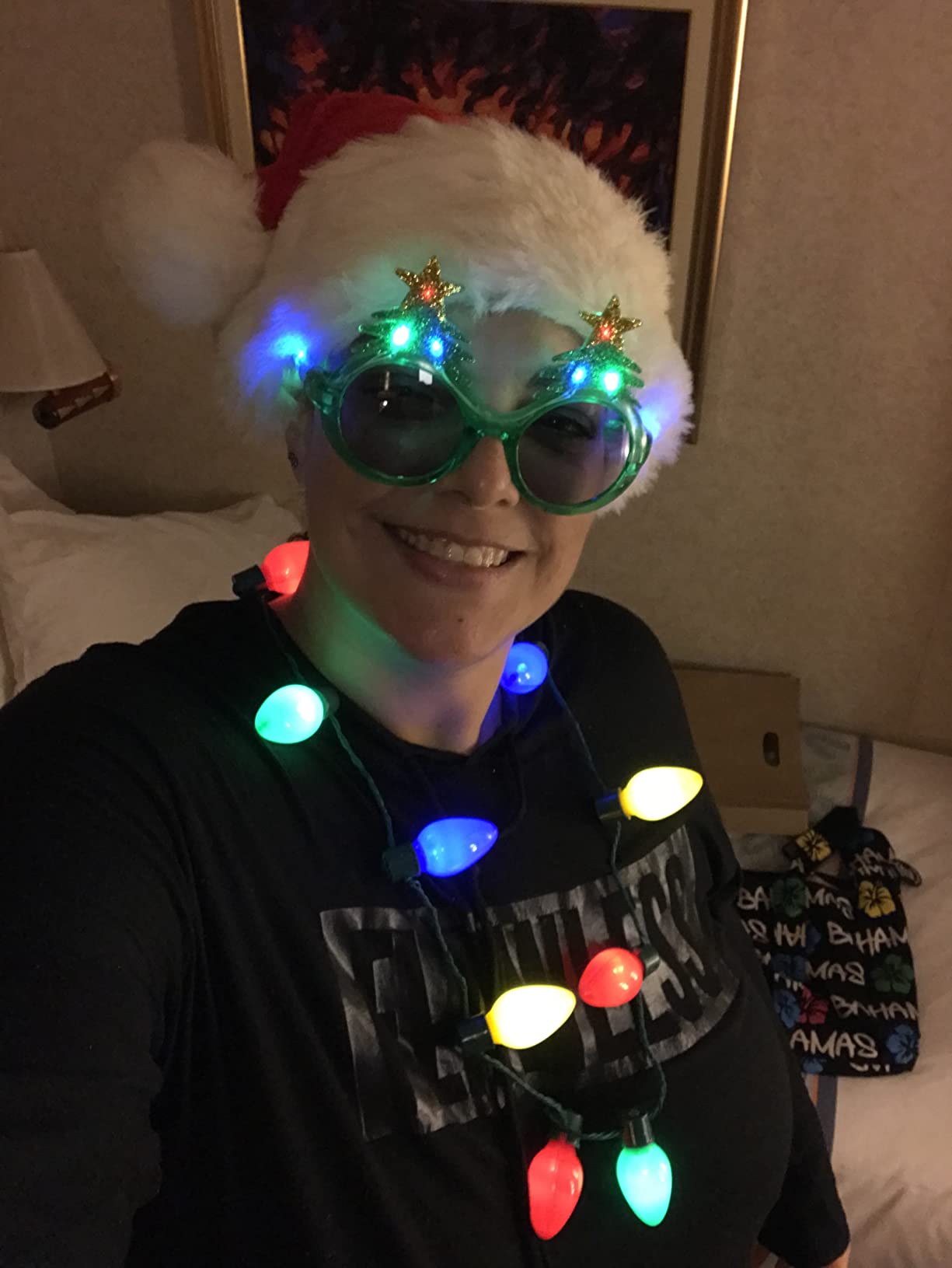 Amazon.com: Glitter Christmas Tree Light Up Flashing LED Sunglasses ...