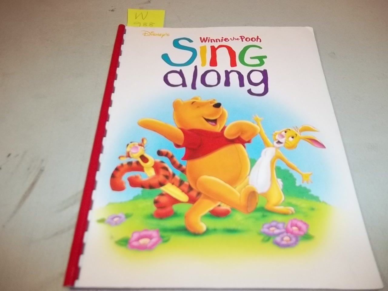 WINNIE THE POOH: SING ALONG: Walt Disney Company: Amazon.com: Books