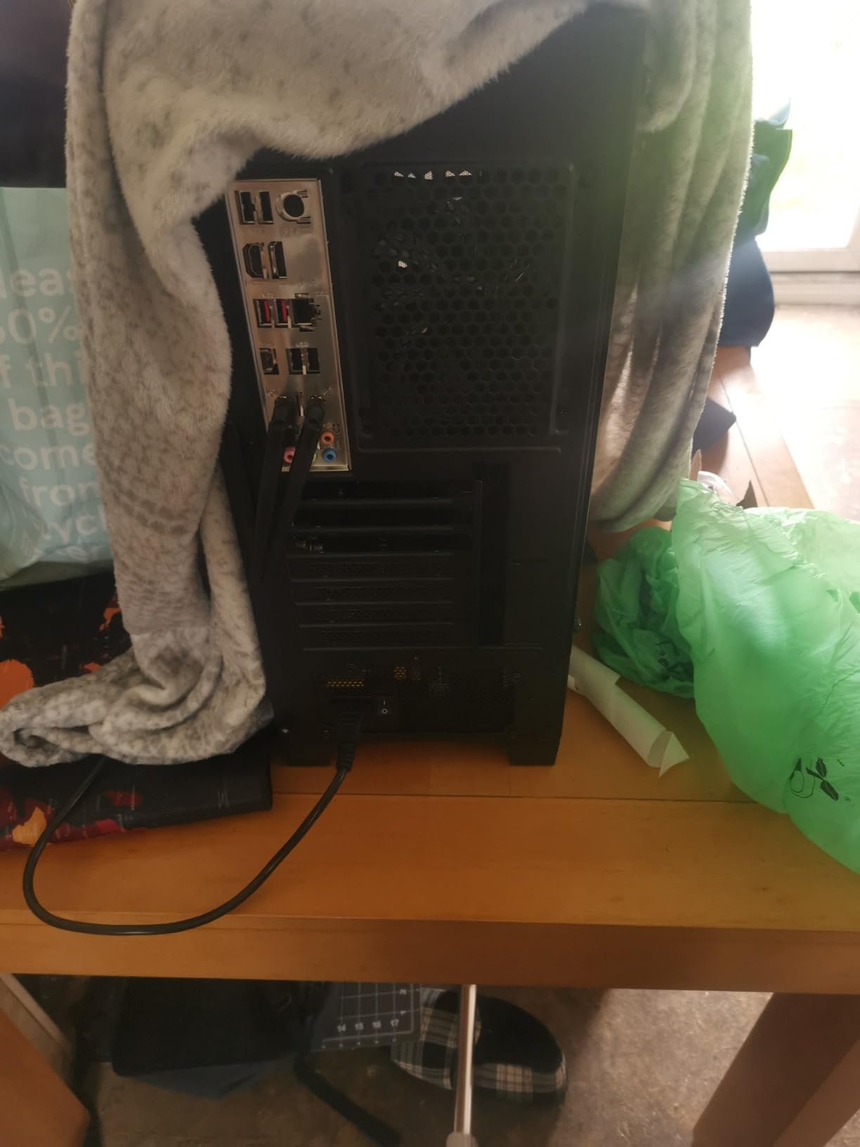 GIGABYTE P750GM V2 750w 80 Plus Gold Fully Modular Power Supply ...