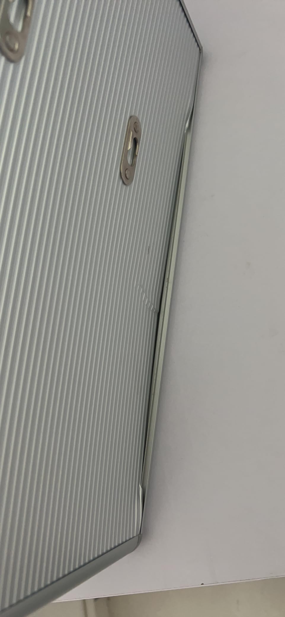 Breewell® Cell Phone Locker 24 Slots Metal Mobile Phone Storage Box ...