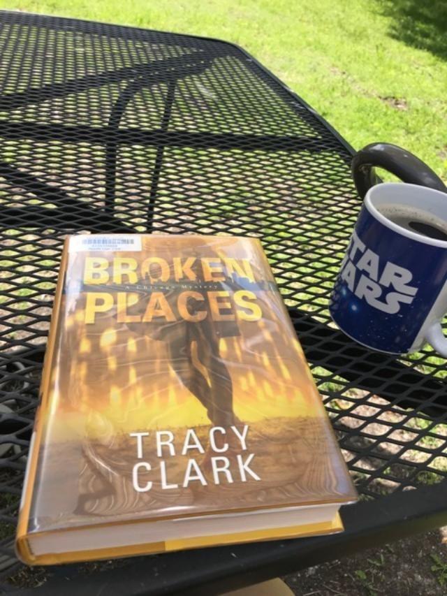 Broken Places (A Chicago Mystery Book 1) - Kindle edition by Clark ...