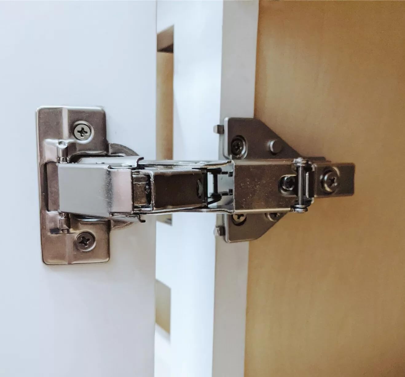 165 Degree Full Overlay Clip-on Cabinet Hinge, Corner Cabinet Hinge ...