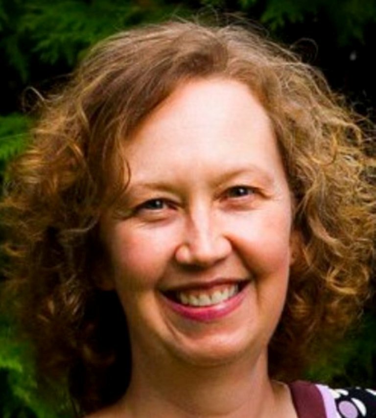 Sarah Eppler's Instagram, Twitter & Facebook on IDCrawl