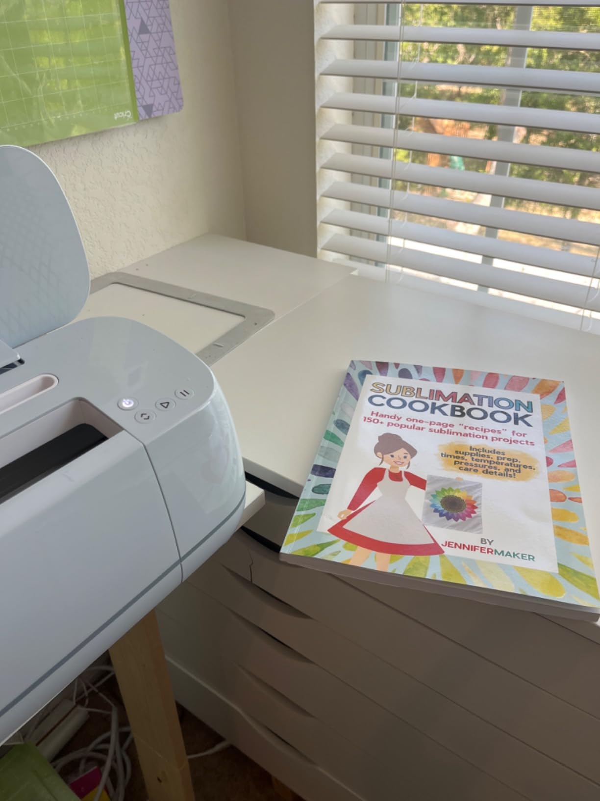 Cricut Coach Playbook: Quick and Easy One-Page Diagrams for Popular ...