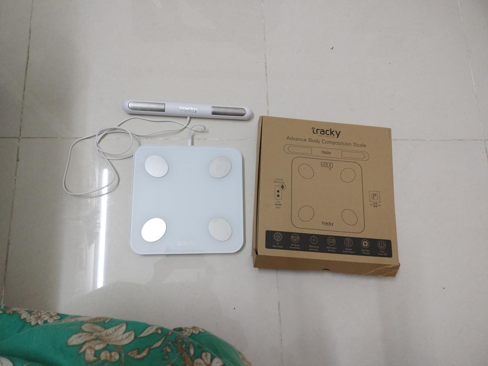 Tracky Advance Body Composition Scale with 8 Electrodes | 22 Essential ...