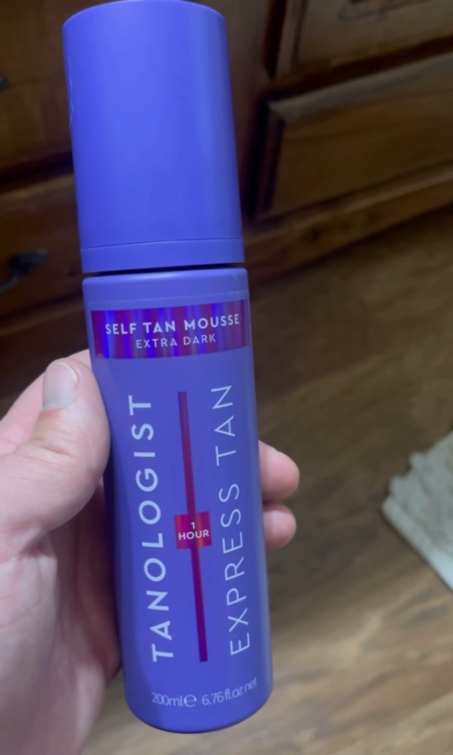 Watch Honest Review of the Tanologist Express Self Tan Mousse on Amazon ...