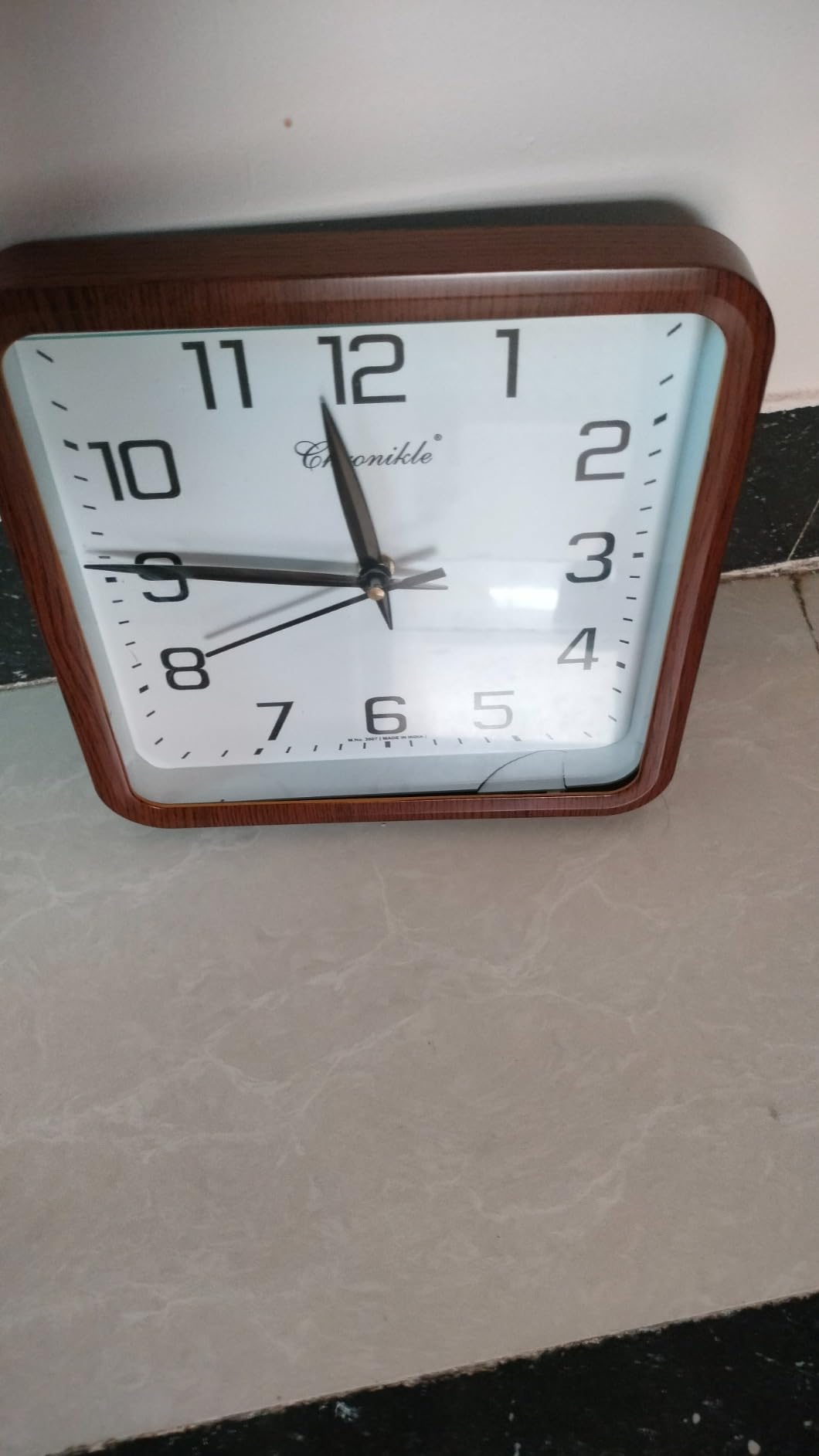 Buy VICTOR Elegant Square Plastic Case Analog Home/Office Decor Wall ...