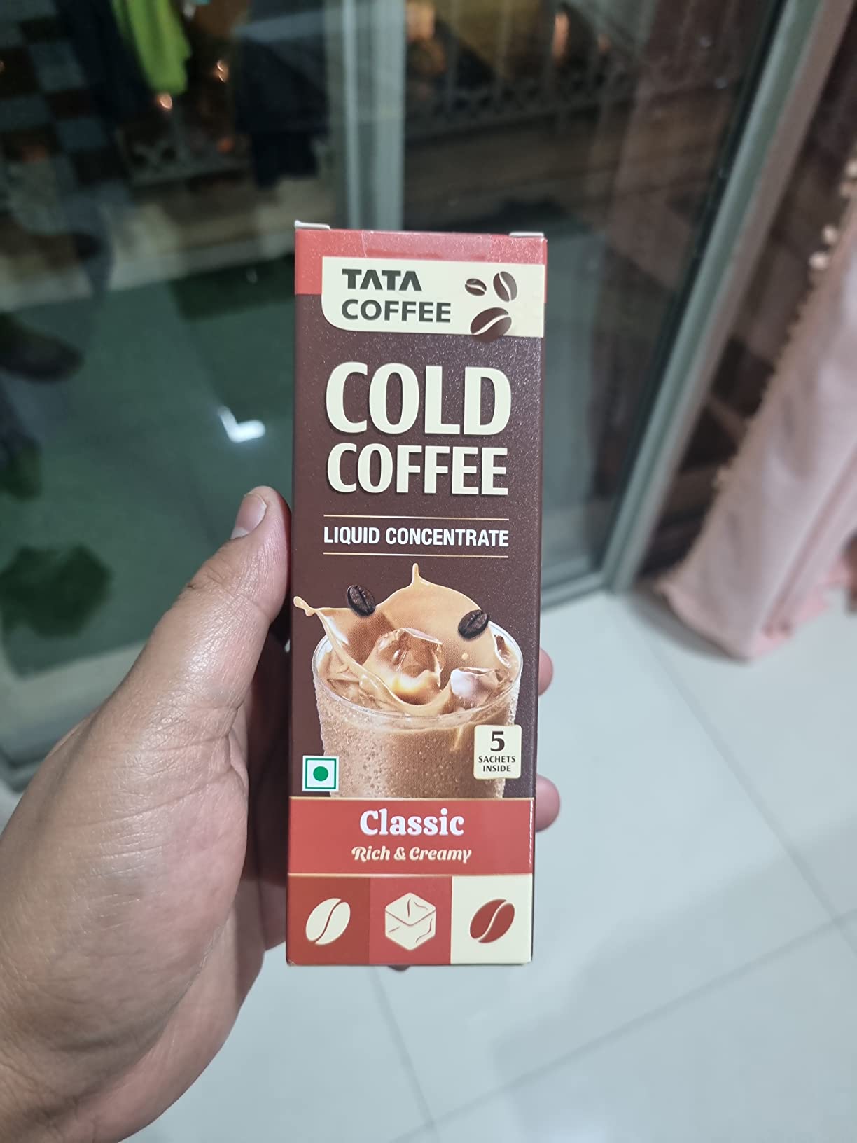 Tata Coffee Cold Coffee, Liquid Concentrate, 5 Sachets (Pack of 2 ...