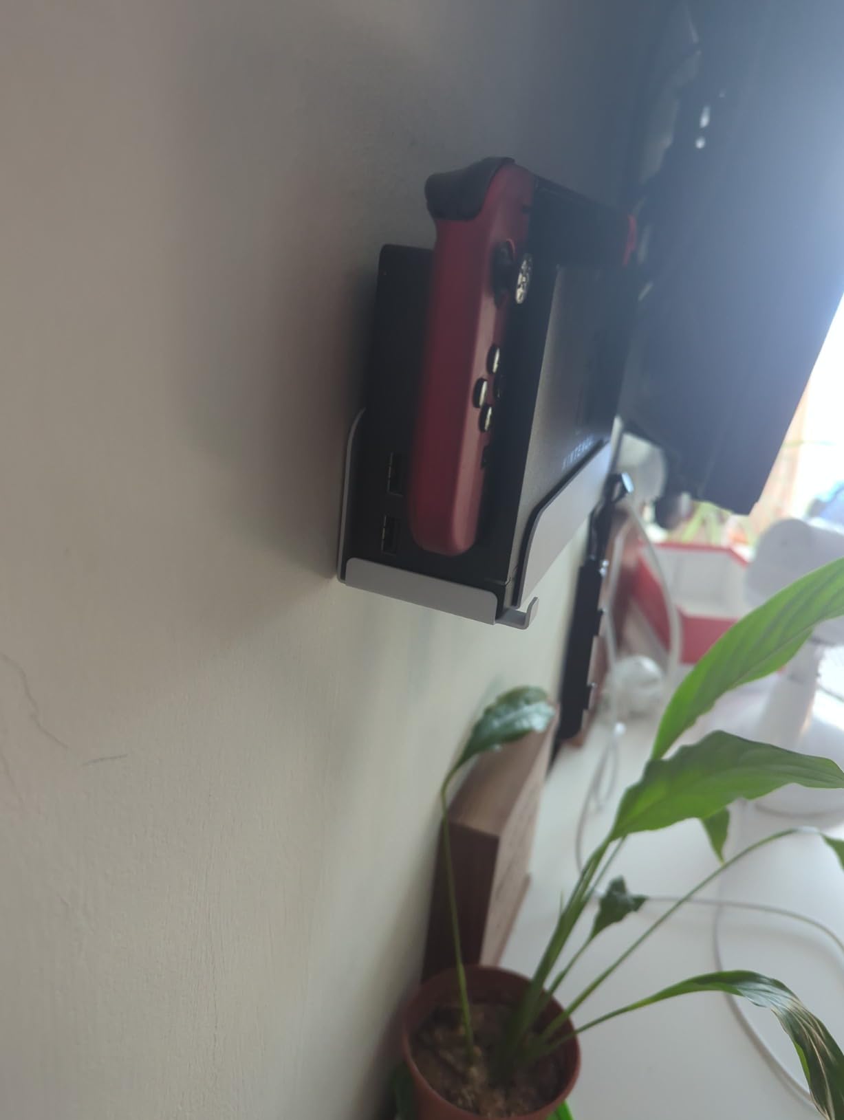 Mcbazel Wall Mount for Swith OLED/NS Switch, Switch Wall Mount Bracket ...