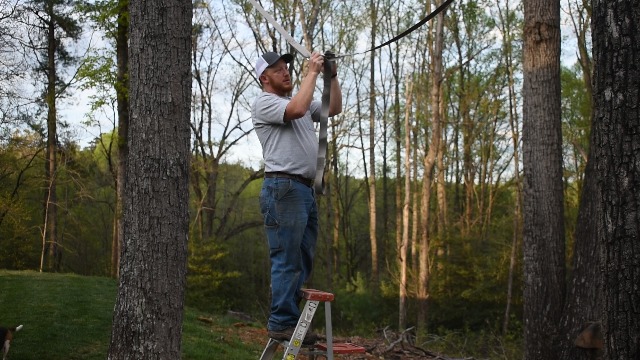 Watch How to construct the hanging kit between 2 trees! on Amazon Live