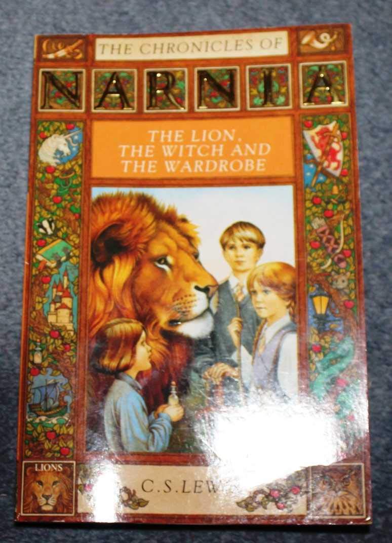 The Lion, the Witch and the Wardrobe (The Chronicles of Narnia #1 ...