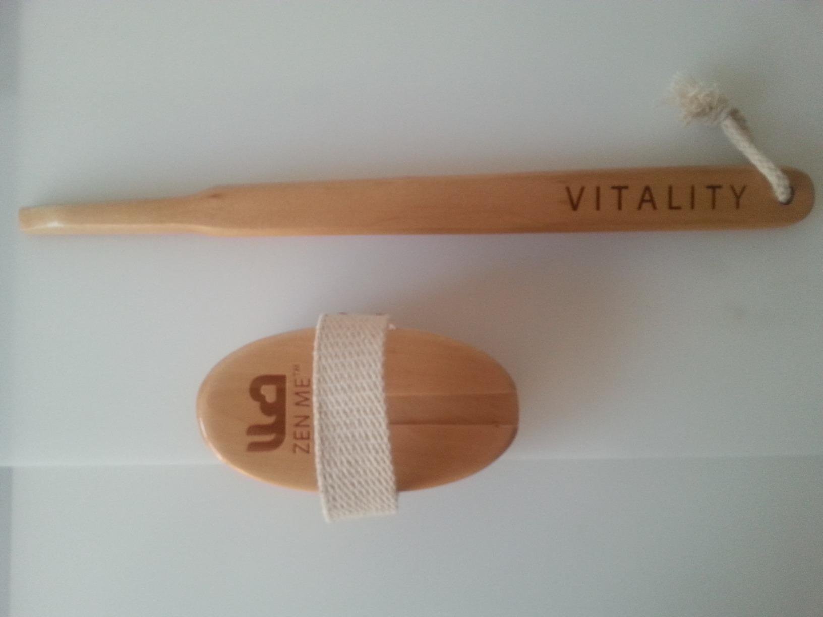 ZEN ME Dry Brushing Body Brush for Glowing Tighter Skin - Natural Skin ...