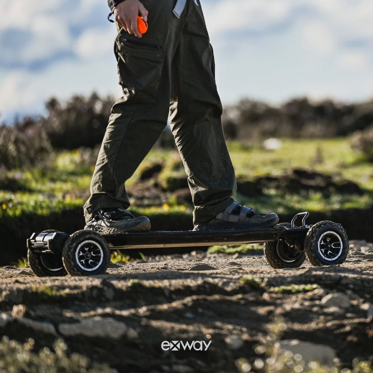 Exway Atlas Pro All-Terrain Off Road Electric Skateboards, Top Speed of ...