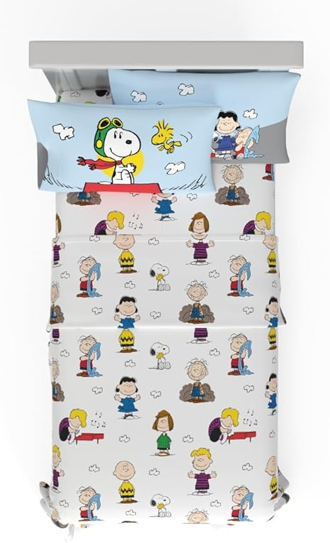 Amazon.com: Collectibles Peanuts Snoopy Bedding Super Soft Cozy ...