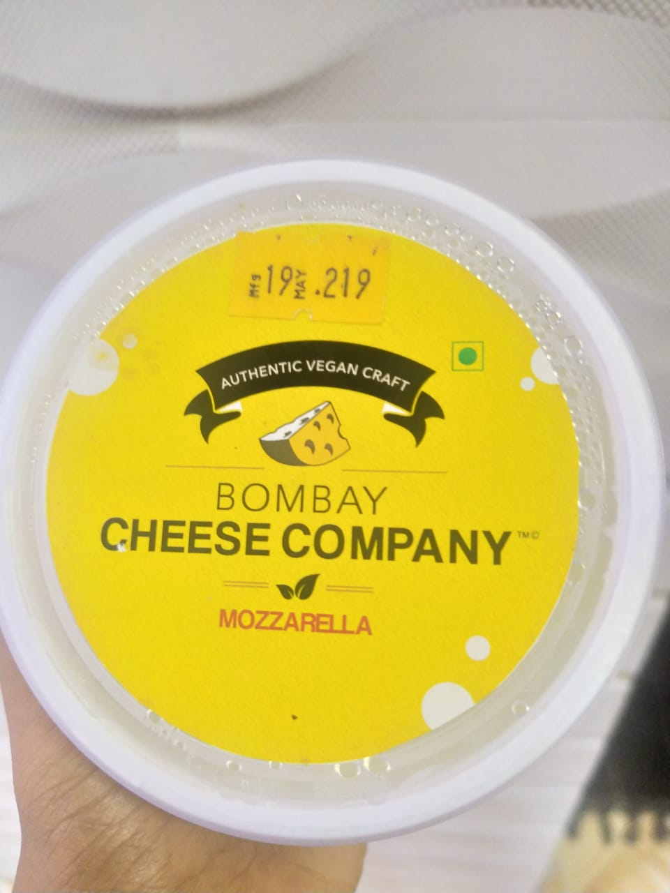 BOMBAY CHEESE COMPANY - AUTHENTIC VEGAN CRAFT Plant Based Mozzerella ...