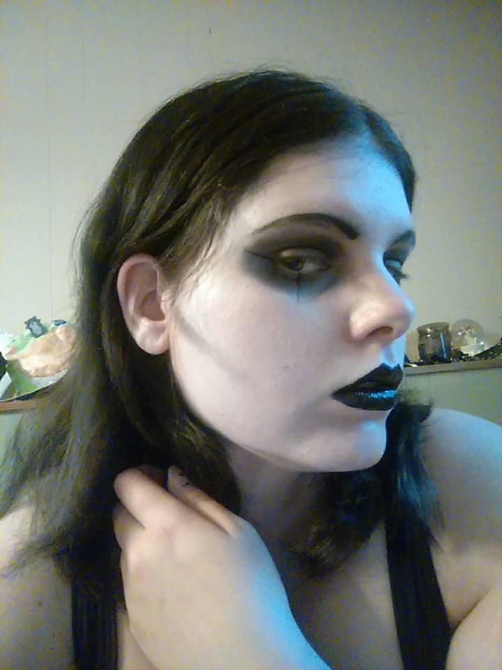 Amazon.com : Manic Panic Supernatural Crème Foundation, Lily White, 0. ...