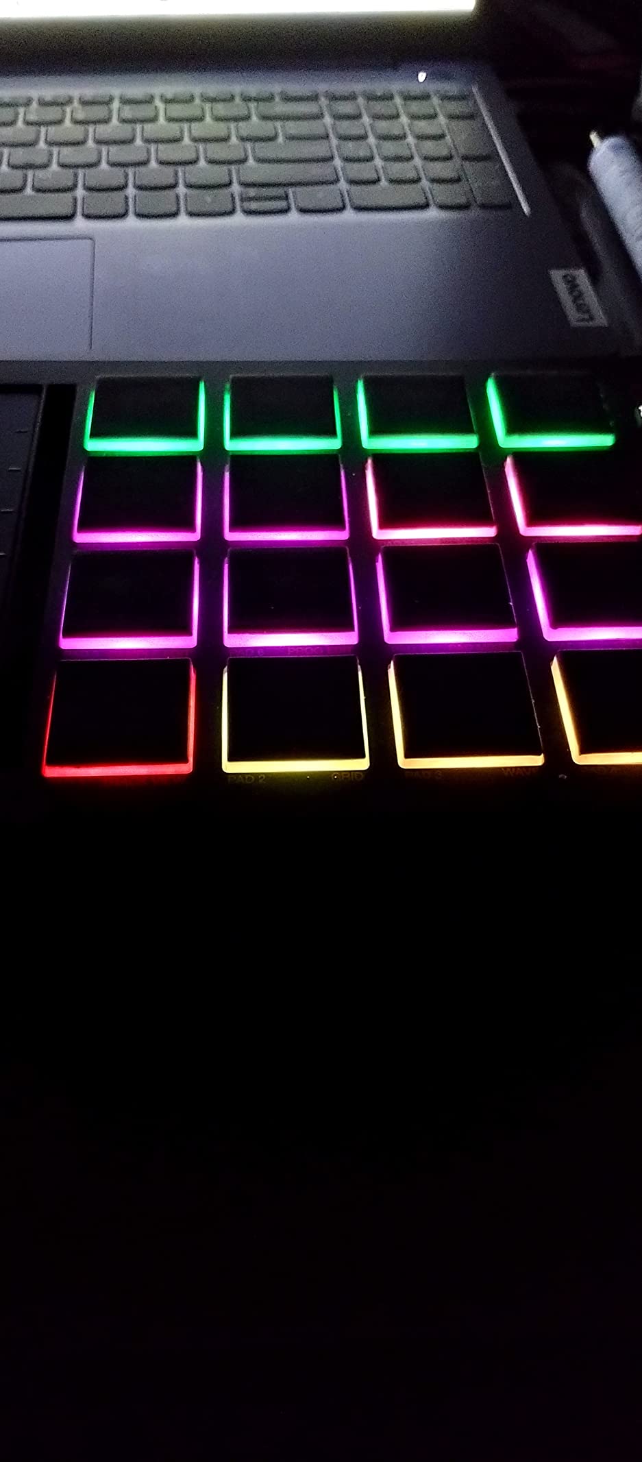 Amazon.com: Akai Professional MPC Studio MIDI Controller Beat Maker ...