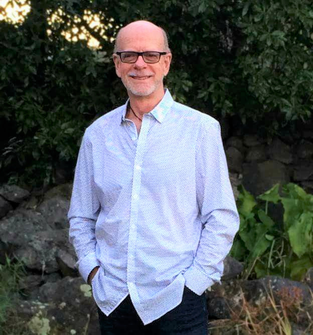 Amazon.com: Tony Wells: books, biography, latest update