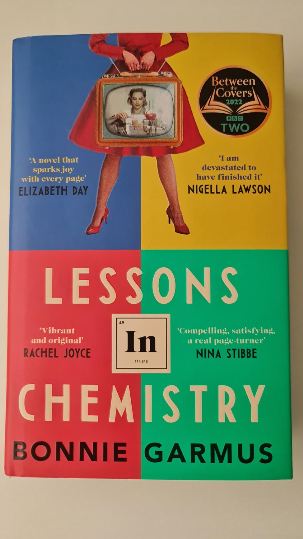 Lessons in Chemistry: The multi-million-copy bestseller (English ...