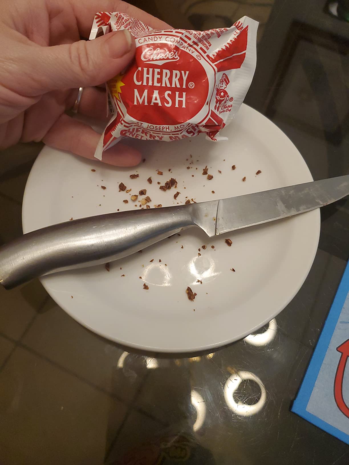 Amazon.com : Chase's Cherry Mash Candy Bars 2.05 oz. (4 Pack) : Gourmet ...