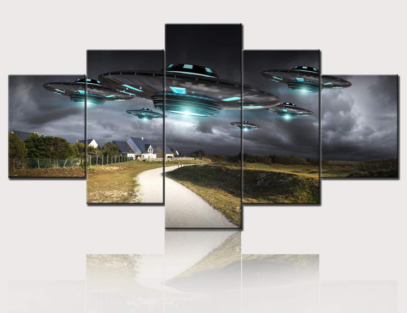 UFO Flying Wall Decor UFO Invasion on Planet Pictures Landascape ...