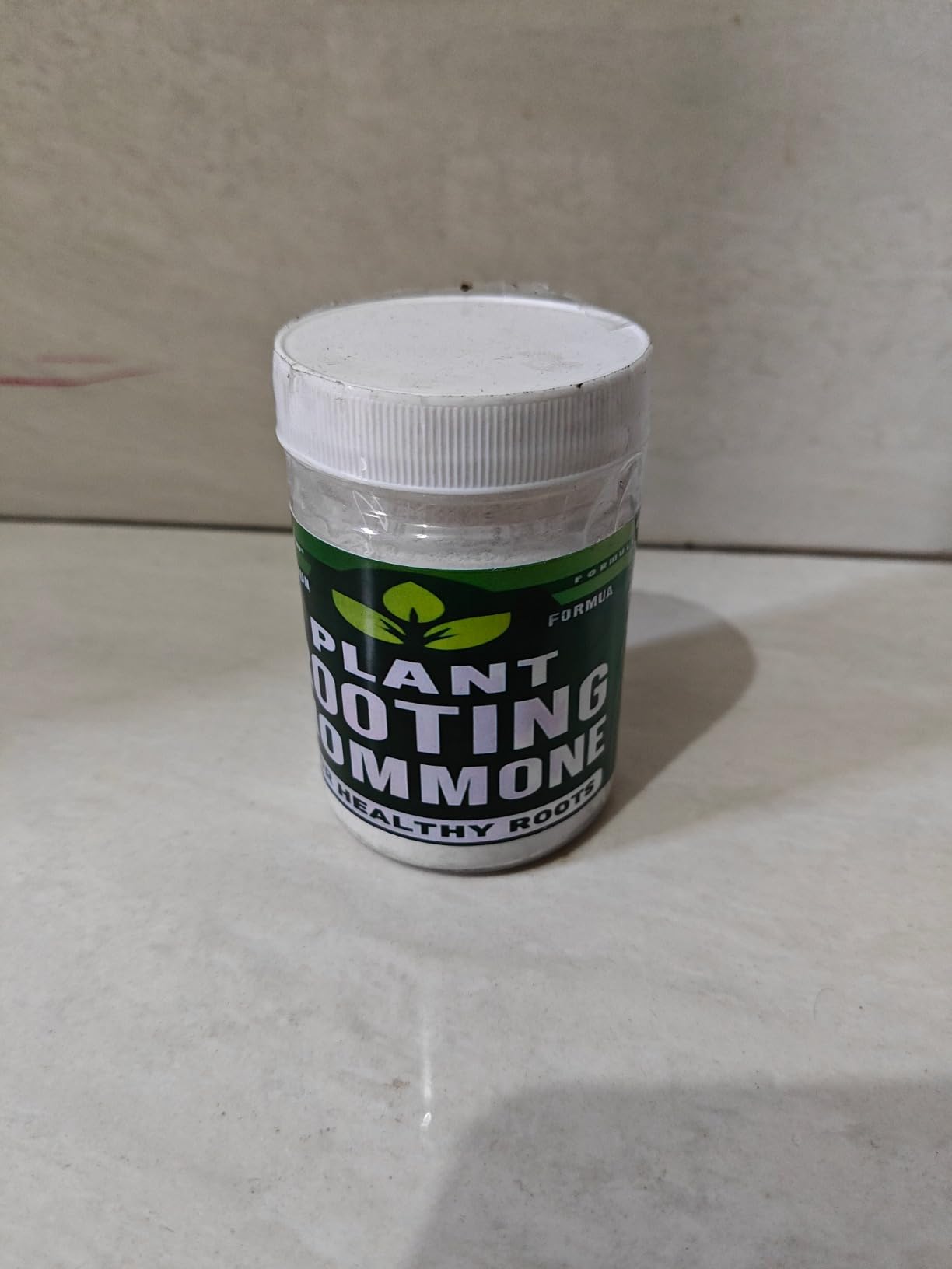 Organic Rooting Hormone Powder for Plants Cuttings (100 Gm) - Rooting ...