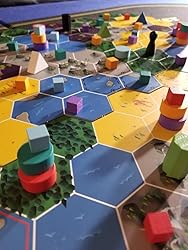 Amazon.com: Cryptid Board Game, 10 years : Duncan, Hal, Veevers, Ruth, Moriya, Kwanchai: Toys ...