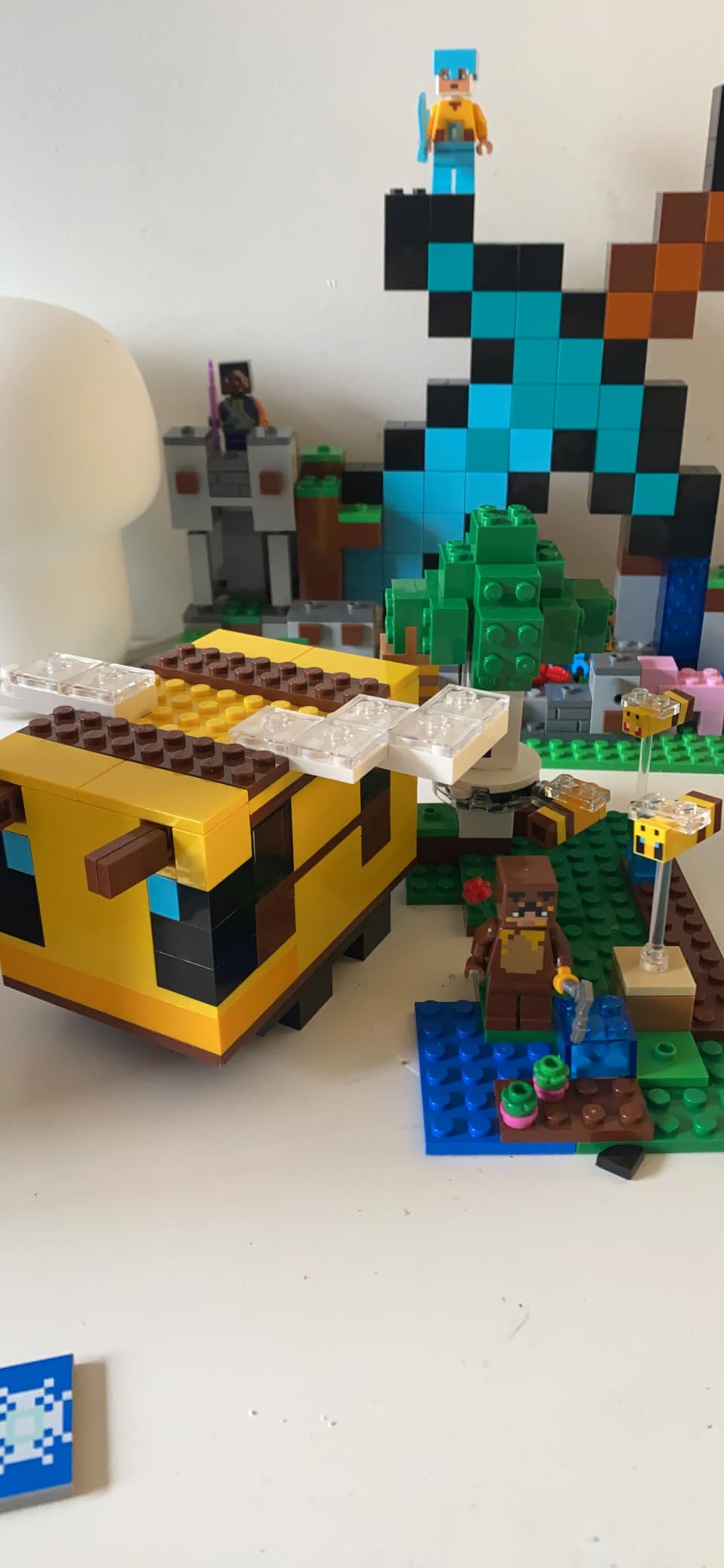 LEGO Minecraft The Bee Cottage 21241 Building Set - Construction Toy ...