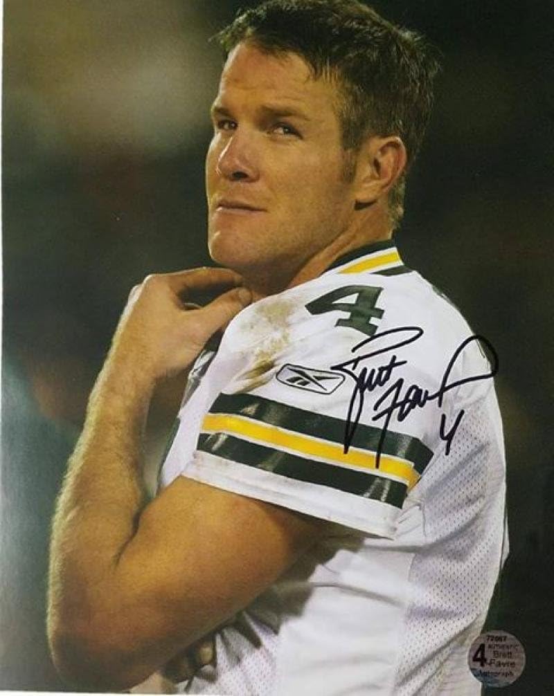 Amazon.com: Brett Favre Autographed 8 x 10 Photo Authentic Favre ...