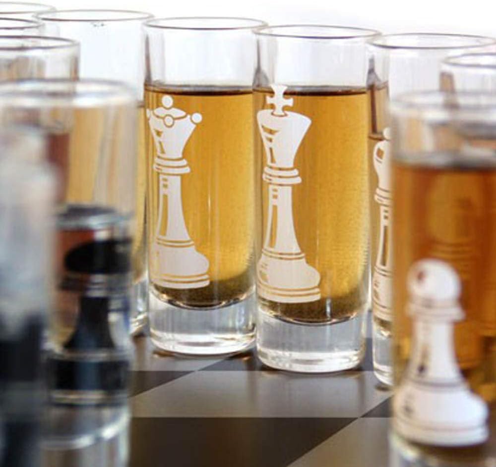 Amazon.com | BARCONIC 32-piece Chess Shot Glass Set - 2 Ounce: Shot Glasses