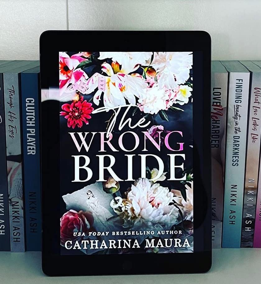 The Wrong Bride: Ares and Raven's Story (The Windsors) eBook : Maura ...