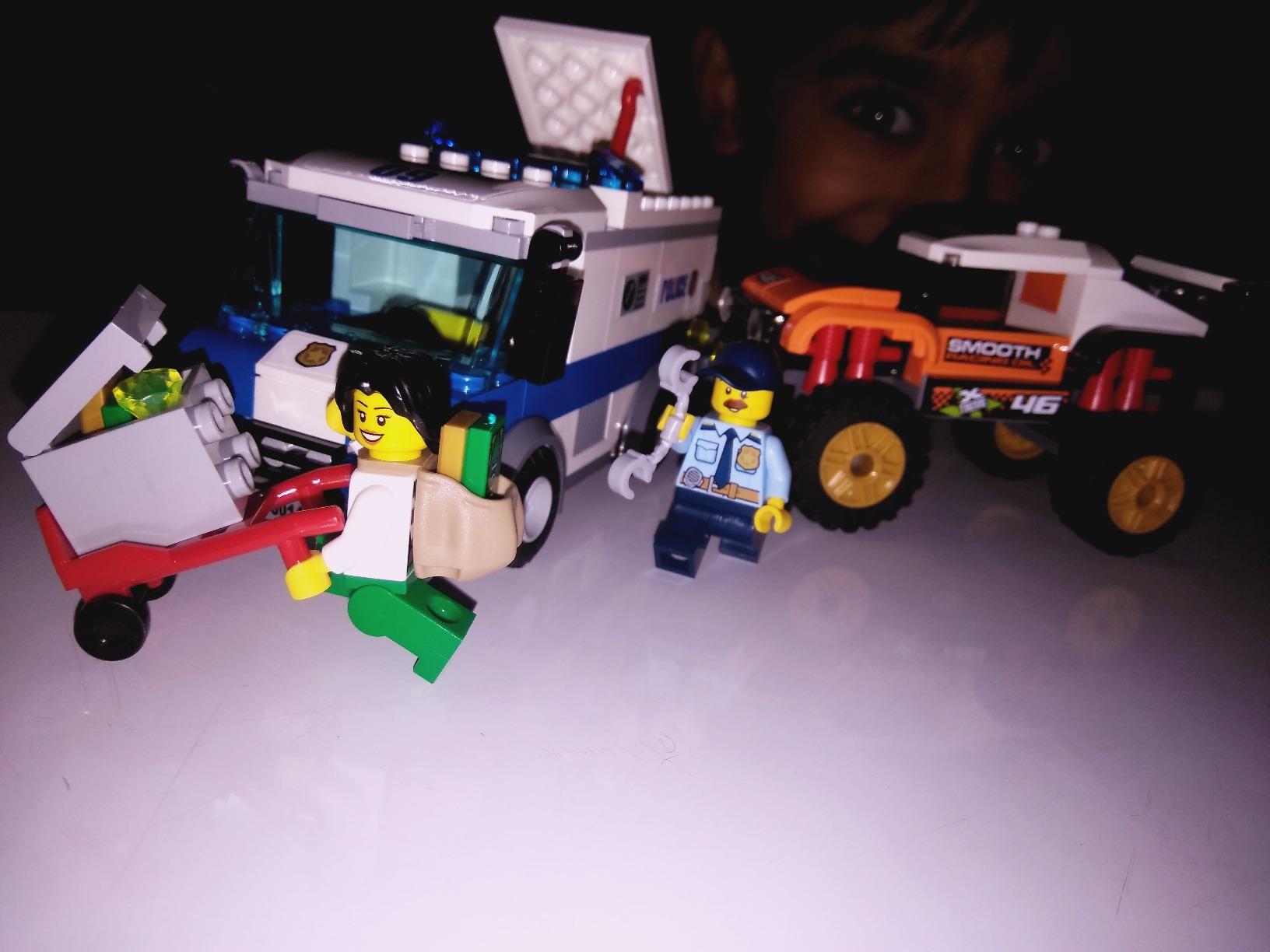 LEGO Money Transporter 138 Pcs,Stack the safes on the h& truck&roll ...