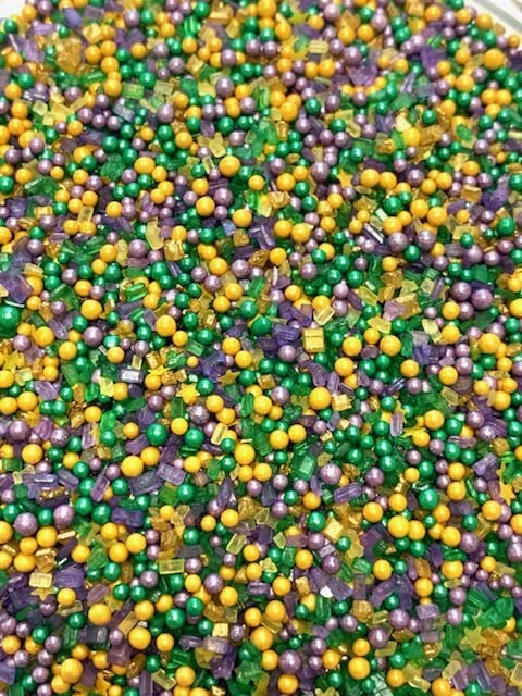 COOL MOM SPRINKLES Mardi Gras Sugar Nonpareils Sprinkles Medley 4 onzas ...