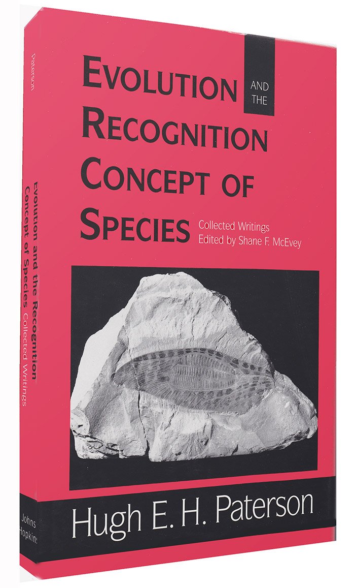 Amazon.com: Evolution and the Recognition Concept of Species: Collected ...