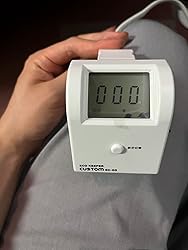 Amazon.co.jp: エルパ (ELPA) 簡易電力量計 AC100V 電気容量:1500Wまで 消費電力測定器 節約 コンセント EC-03EB : 産業・研究開発用品