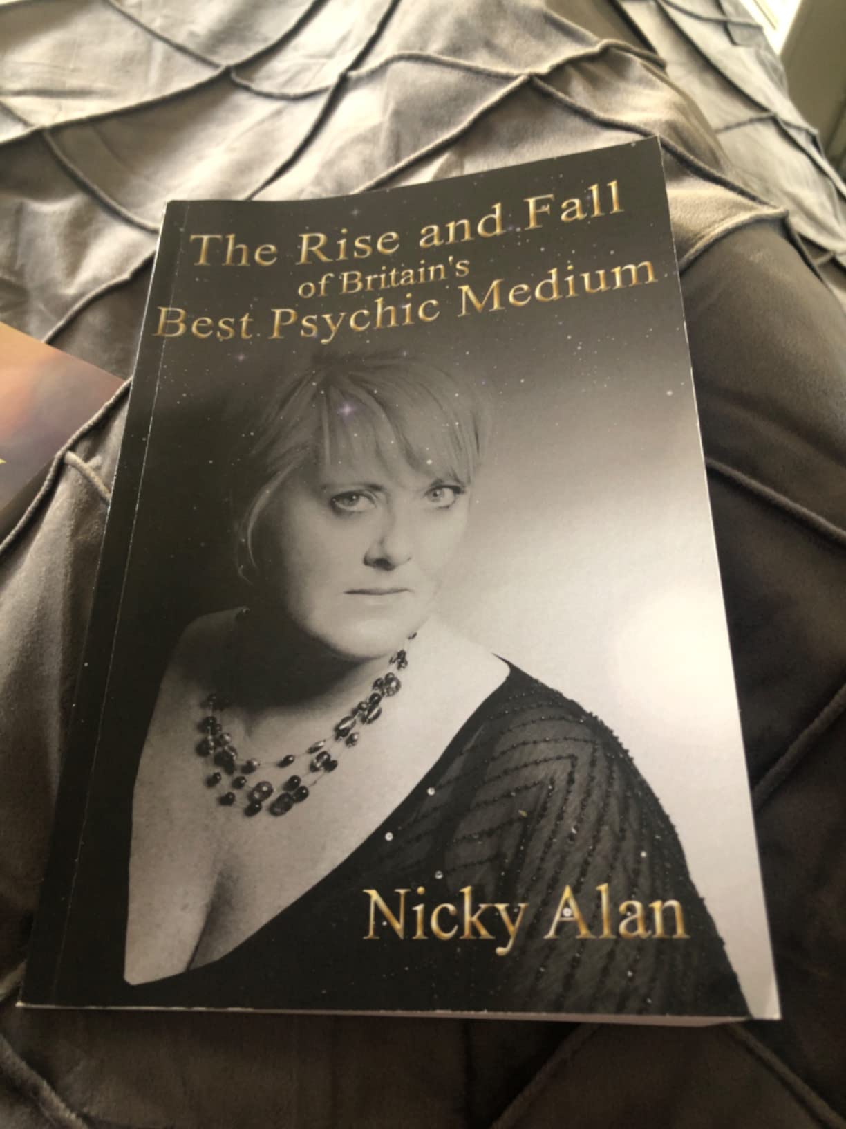 The Rise and Fall of Britain's Best Psychic Medium: Amazon.co.uk: Alan ...