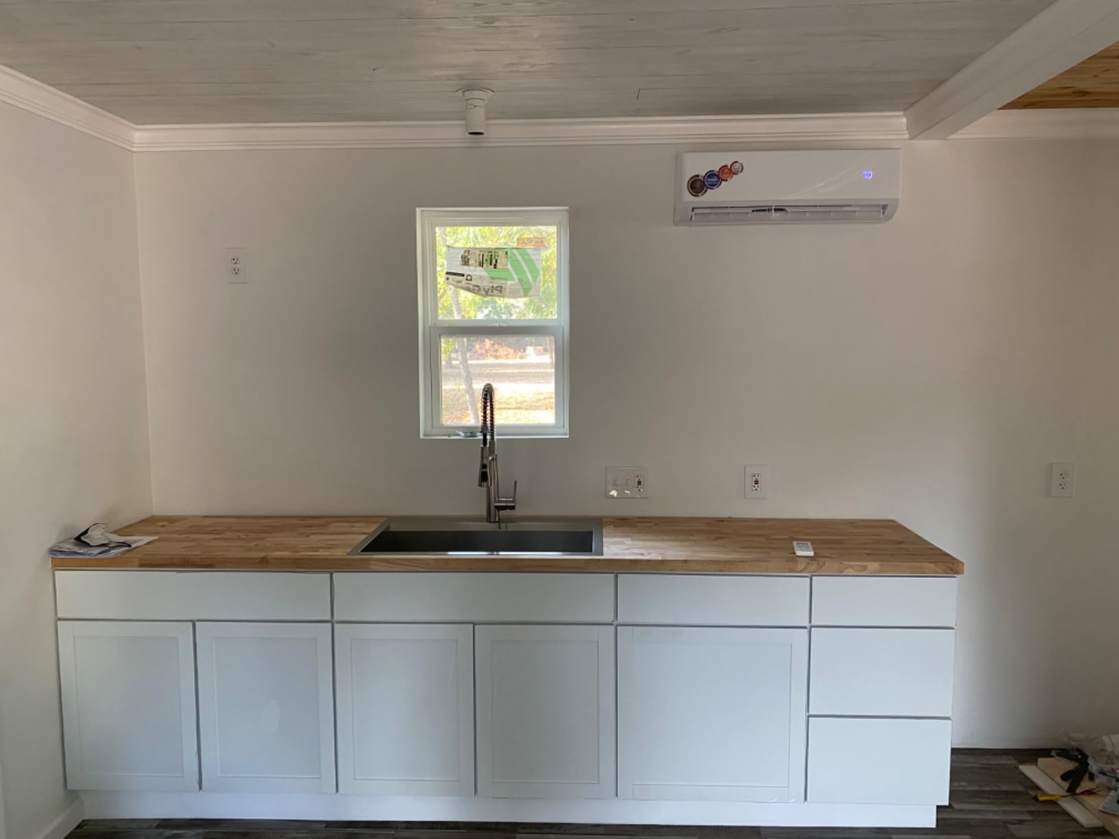 Amazon.com: AURUS 1 Ton 12,000 BTU Mini Split Cools Up to 500 Sq.Ft ...