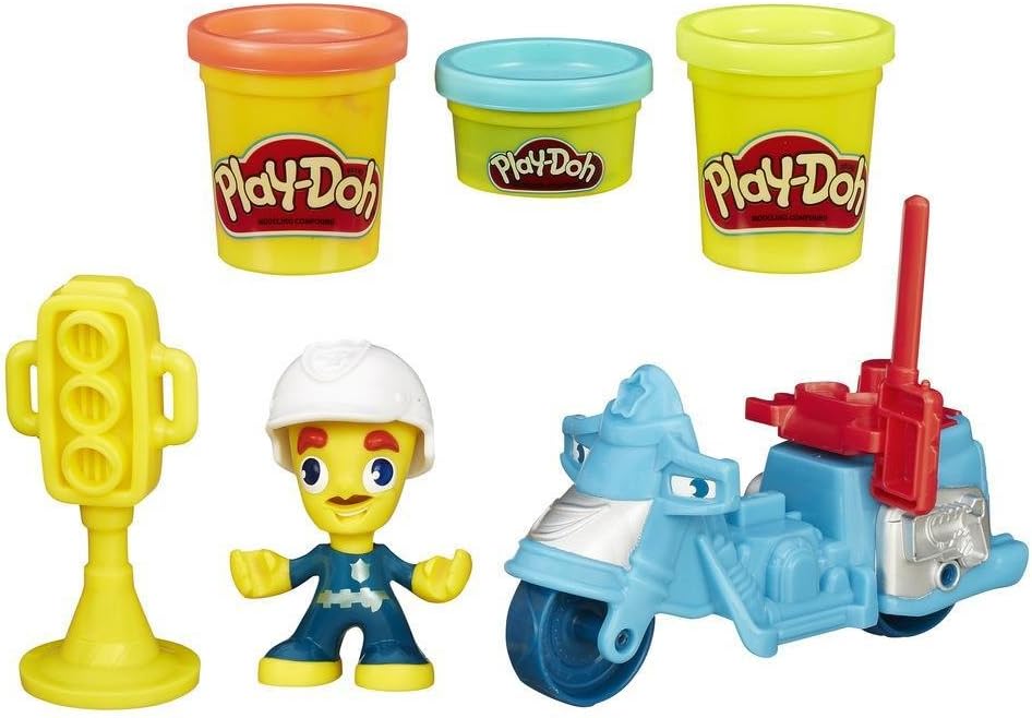 Amazon.com: Play-Doh Town Mini Vehicle Town Road Roller Toy : Toys & Games