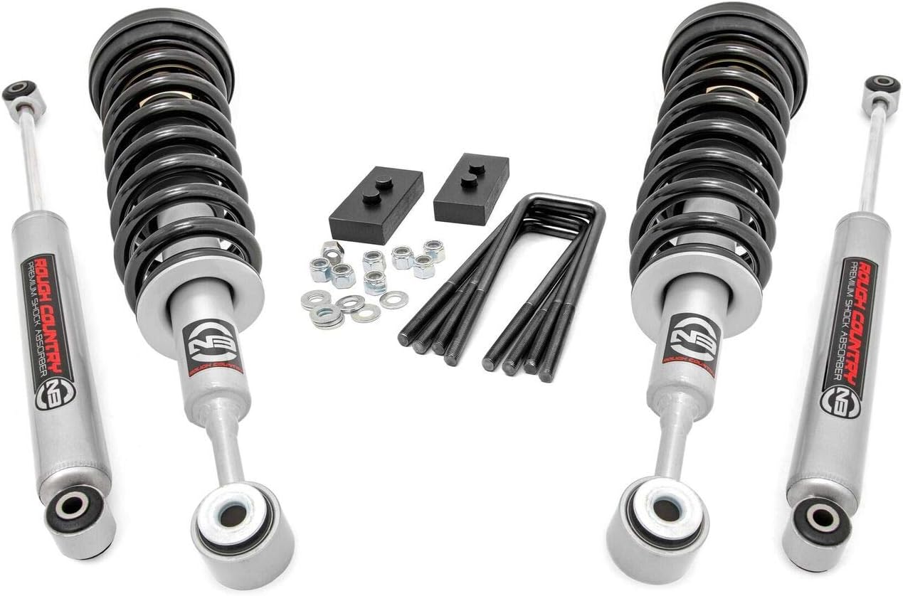 Amazon.com: Rough Country 2.5" Lift Kit w/N3 Struts for 2004-2008 Ford ...