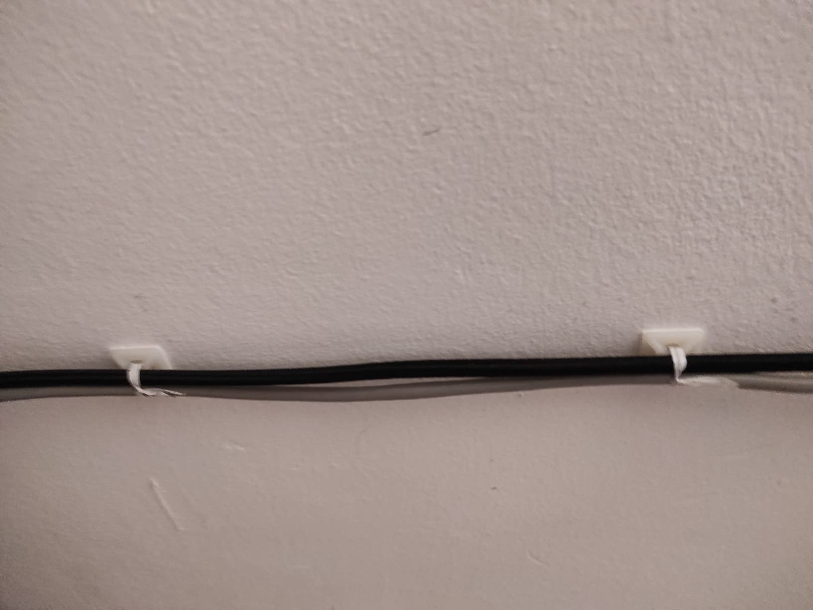 Intervisio Supporto Autoadesive per Fascette Stringicavo Bianco ...