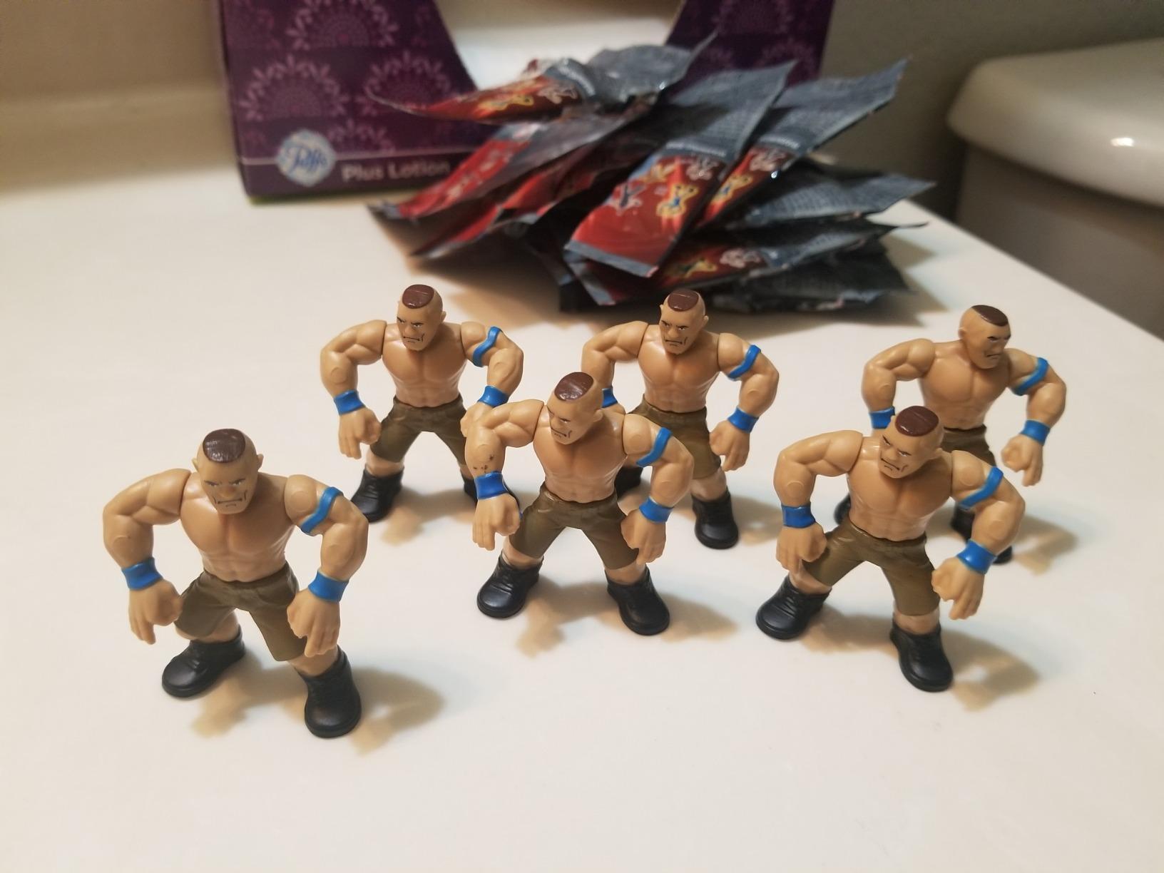Amazon.com: Mattel WWE Mighty Mini's Blind Bag - Includes 1 Figure ...