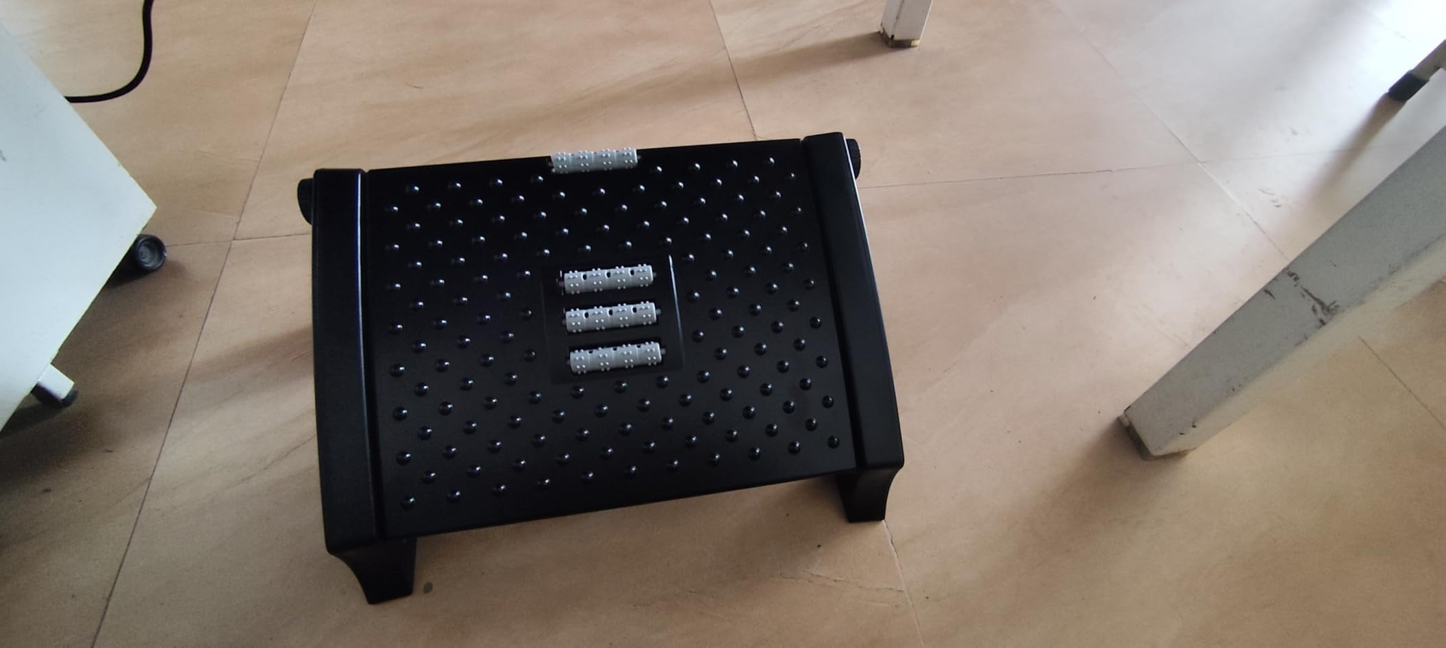 Ergonomic Foot Rest Under Desk, Adjustable Height Office Foot Rest for ...