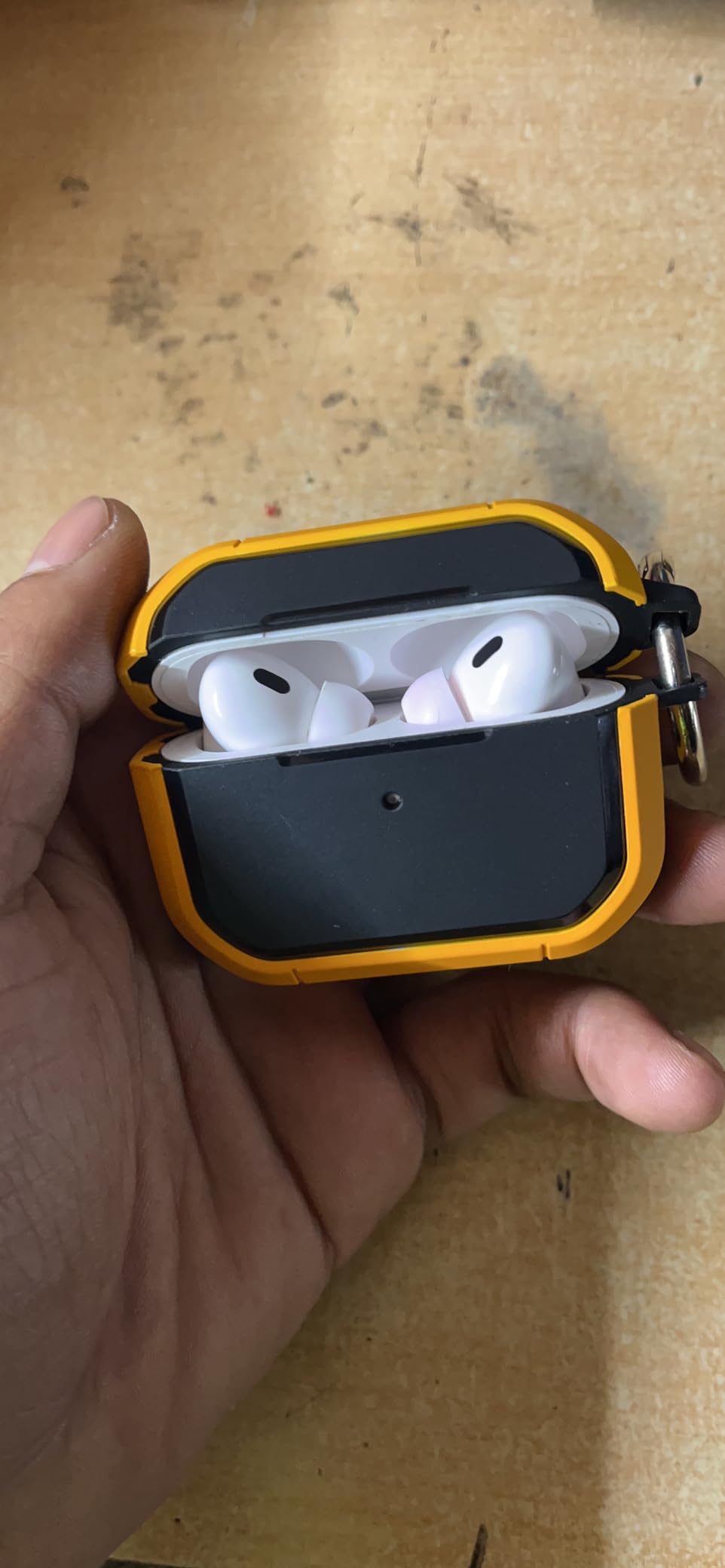 Mavro Armor Rugged Eggshell Case Cover Compatible with Apple AirPods Pro 2 (White) : Amazon.in ...