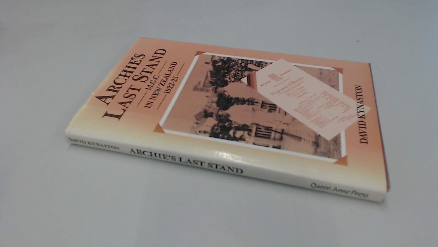 Archie's Last Stand: Amazon.co.uk: Kynaston, David: 9780356105482: Books