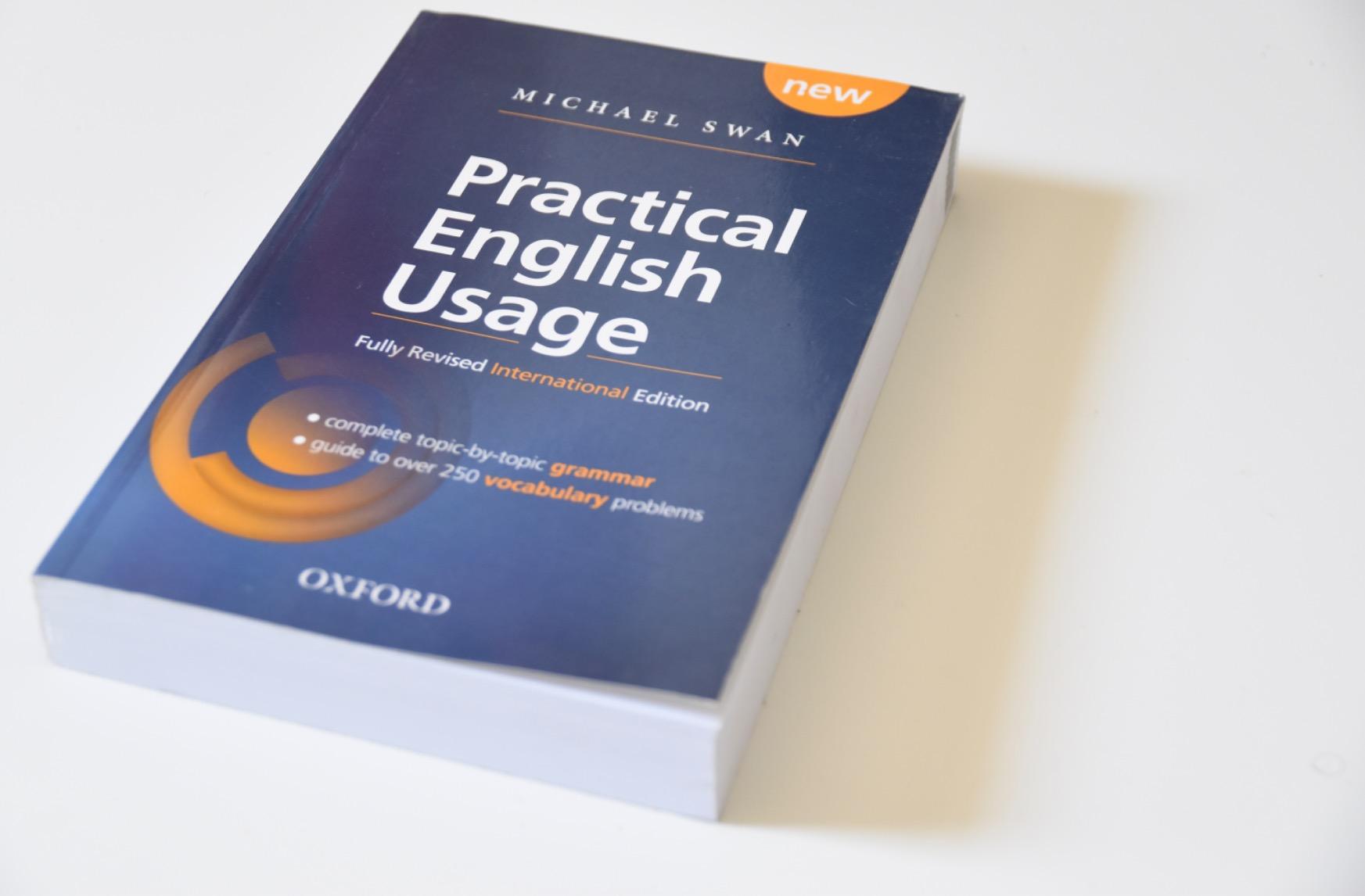 Amazon.co.jp: Practical English Usage: Michael Swan's guide to problems ...