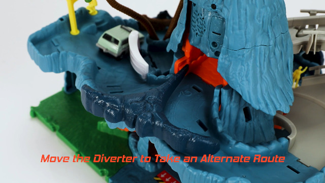 Snapklik.com : Matchbox Cars Playset, Action Drivers Volcano Escape