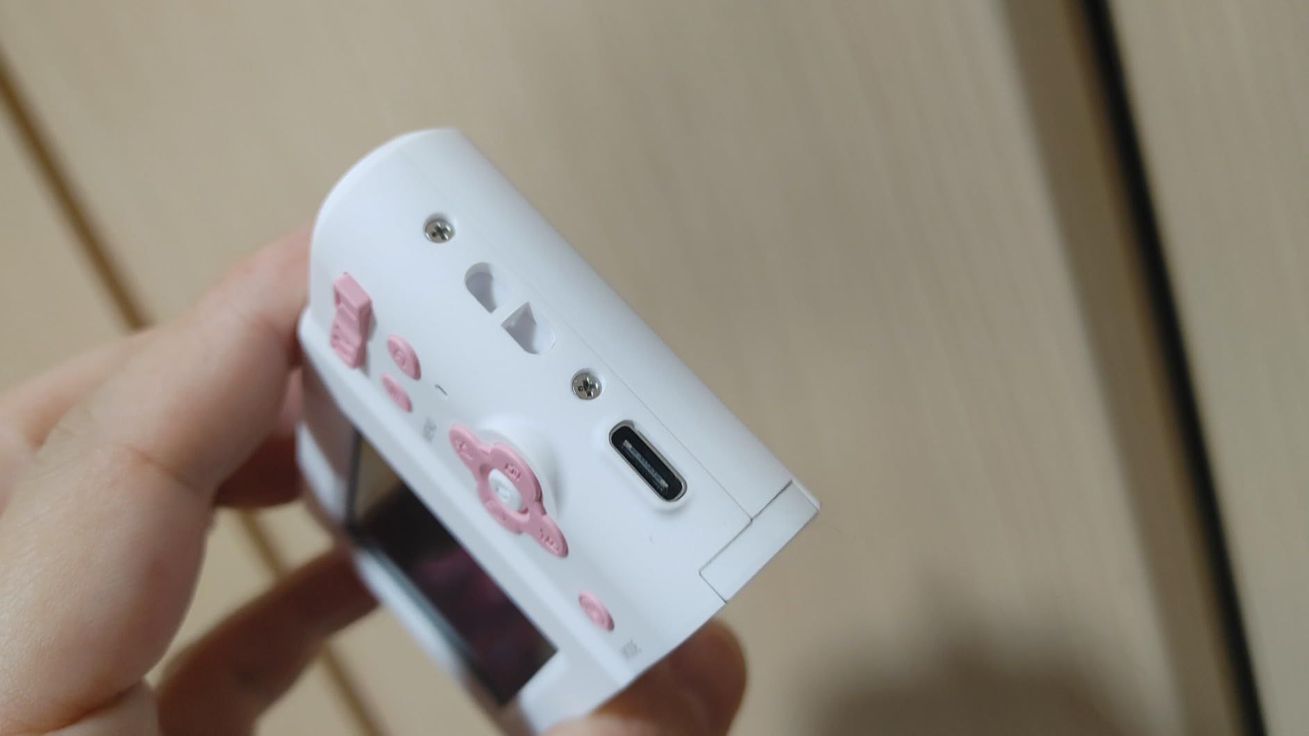 Amazon | KEIYO ツートンカラーが可愛いコンパクトデジタルカメラ (ホワイト×ブラック) NT-DC001(WBK) | コンパクト 通販